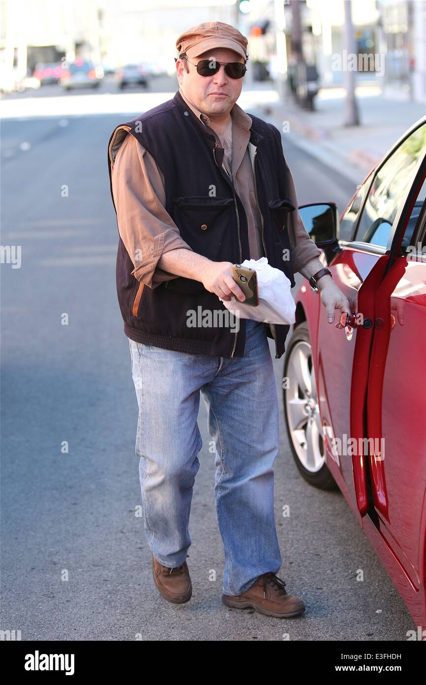 Jason Alexander walks in beverly Hills after shopping Featuring: Jason ...