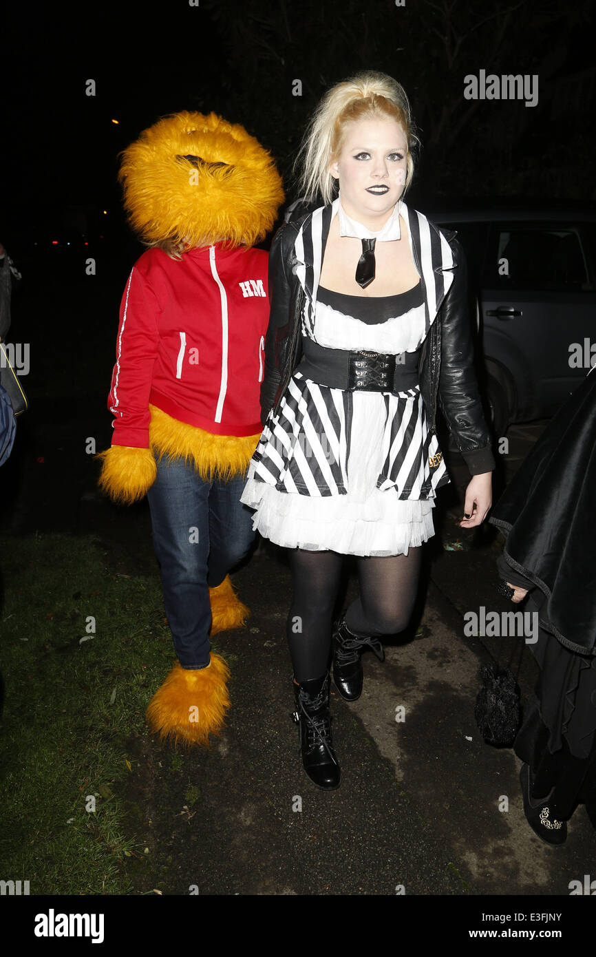 A plethora of guests attend Jonathan Ross Halloween Party in many ...