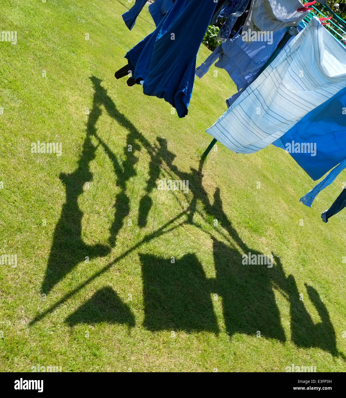 Shadows movement hi-res stock photography and images - Alamy