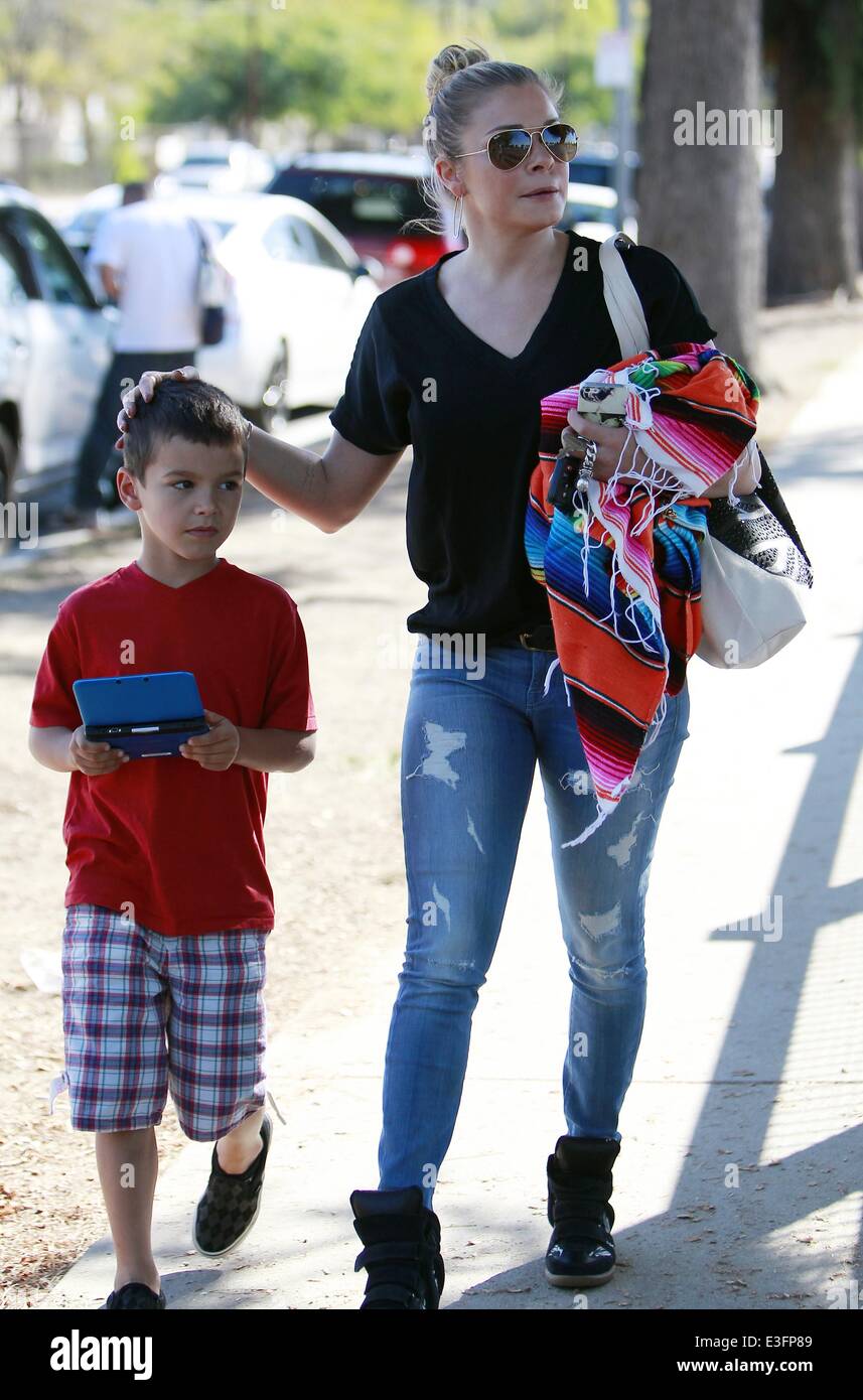 LeAnn Rimes takes step-sons Mason and Jake Cibrian to Mason's soccer ...