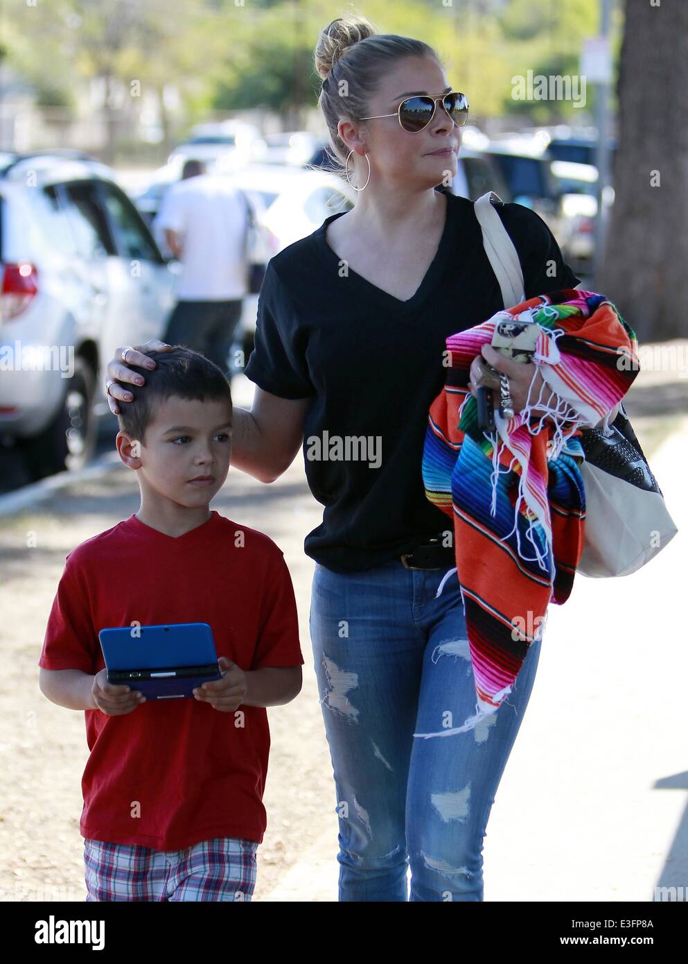 LeAnn Rimes takes step-sons Mason and Jake Cibrian to Mason's soccer ...