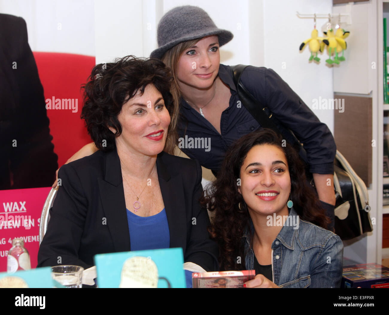 Ruby Wax signs copies of her new book at Paagman book store Featuring ...