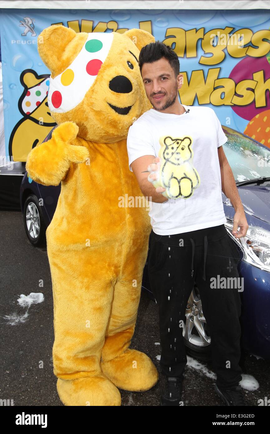 Peter Andre launches the UK's largest Car Wash Featuring: Peter Andre ...