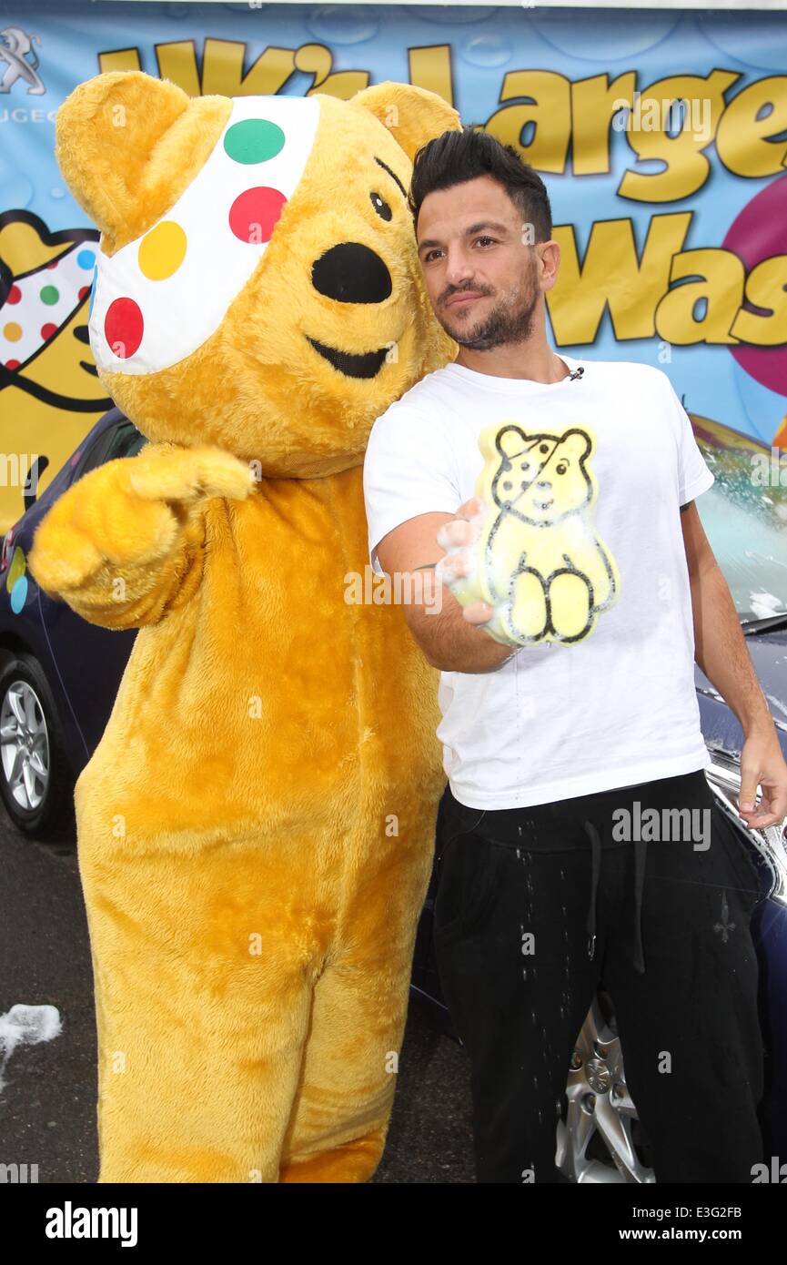 Peter Andre launches the UK's largest Car Wash Featuring: Peter Andre ...