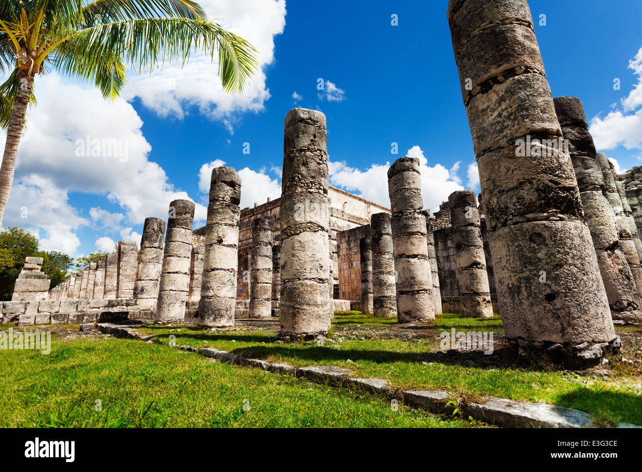 Columns in the Temple of a Thousand Warriors Stock Photo - Alamy