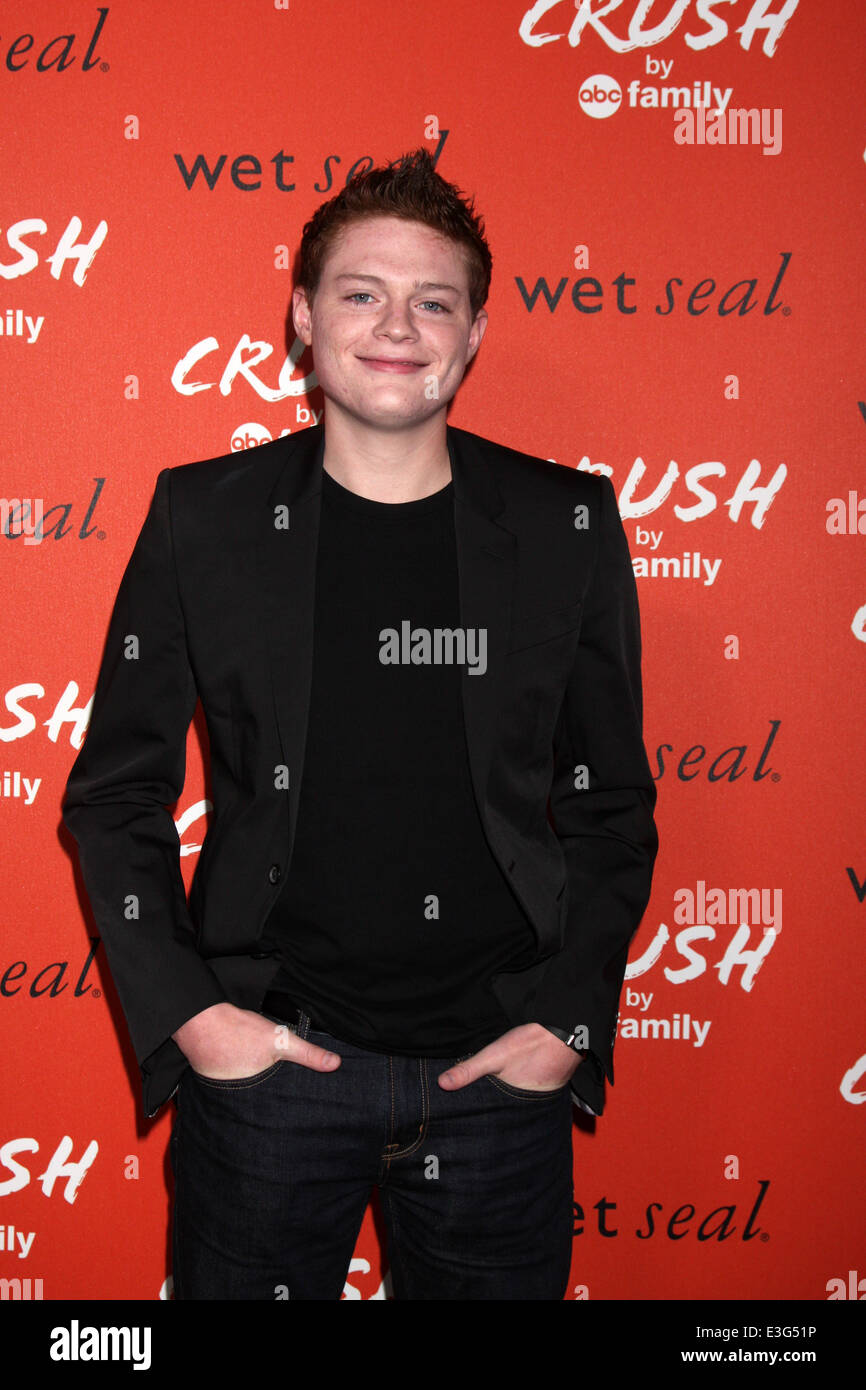 Sean Berdy Shirtless