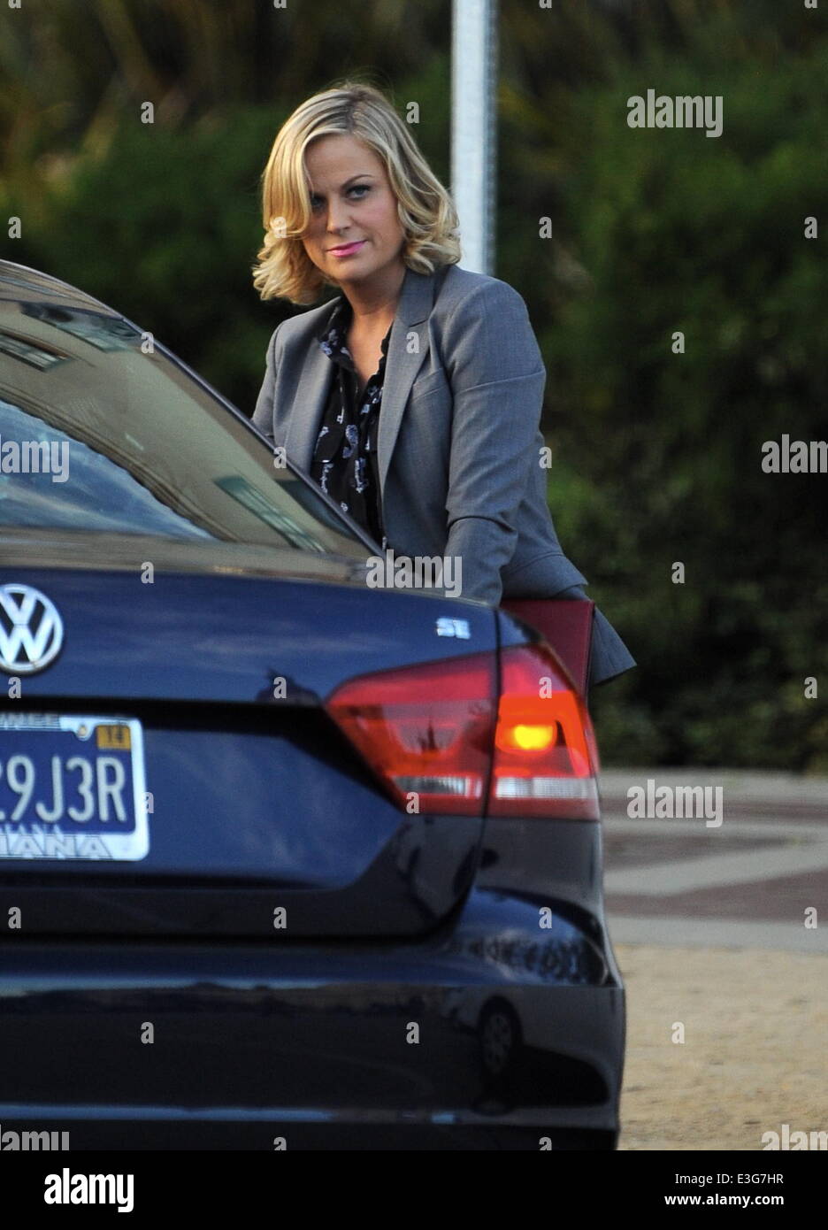 Actress Amy Poehler filming late scenes for the hit tv show "Parks and ...