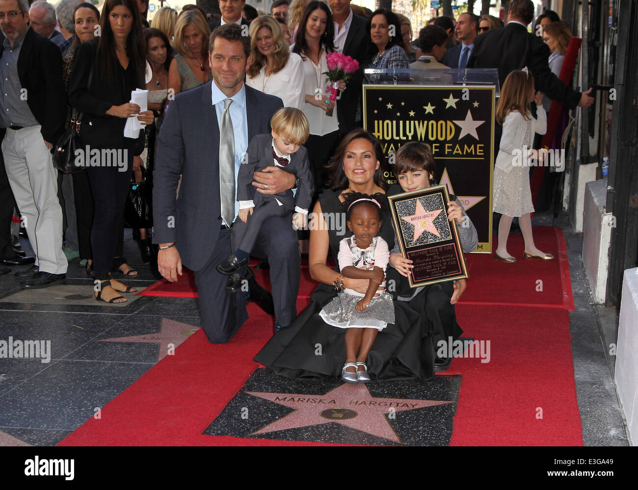 Mariska hargitay and amaya hermann hi-res stock photography and images ...