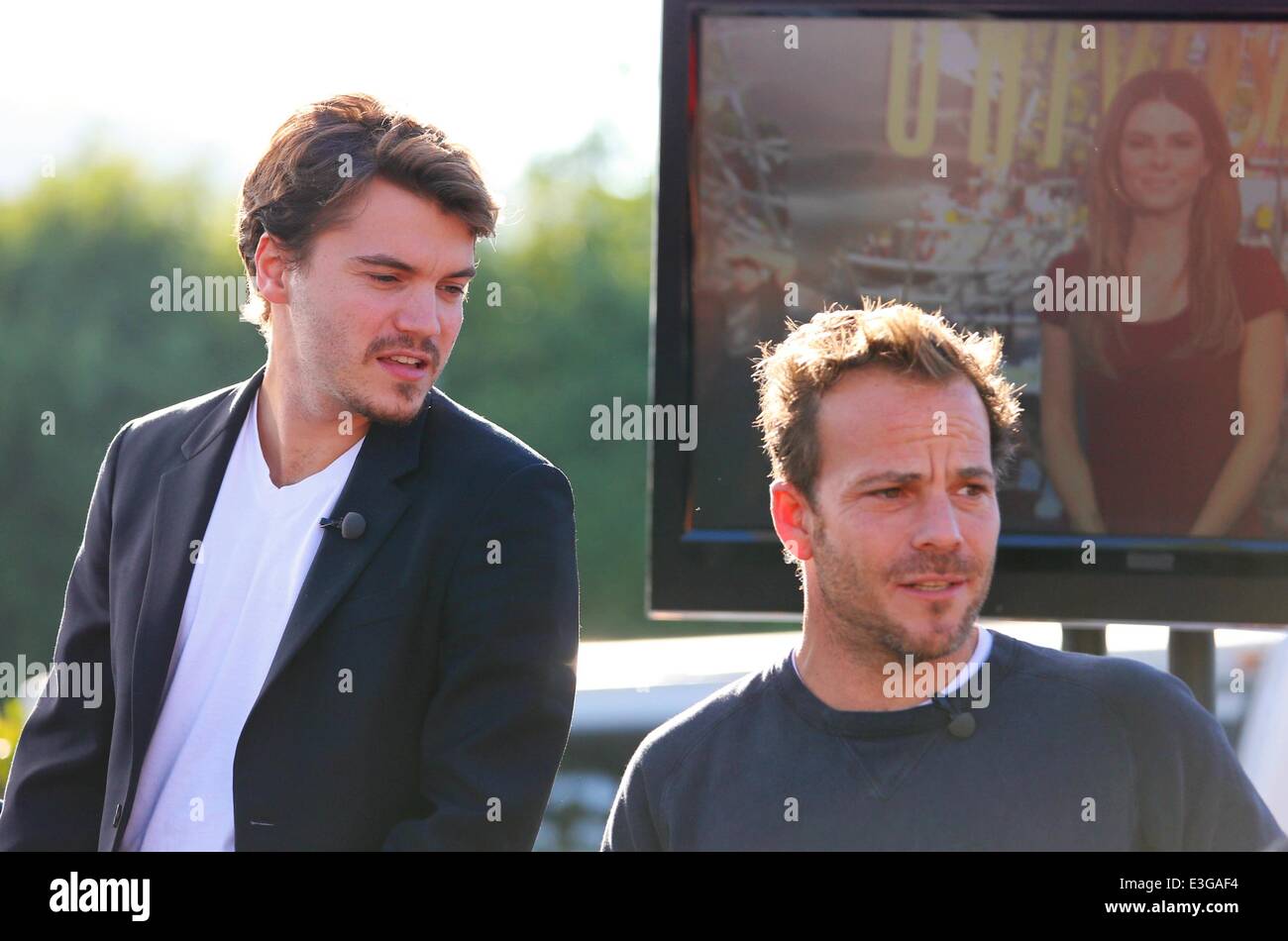 Emile Hirsch and Stephen Dorff appear on the Extra TV show with Maria ...