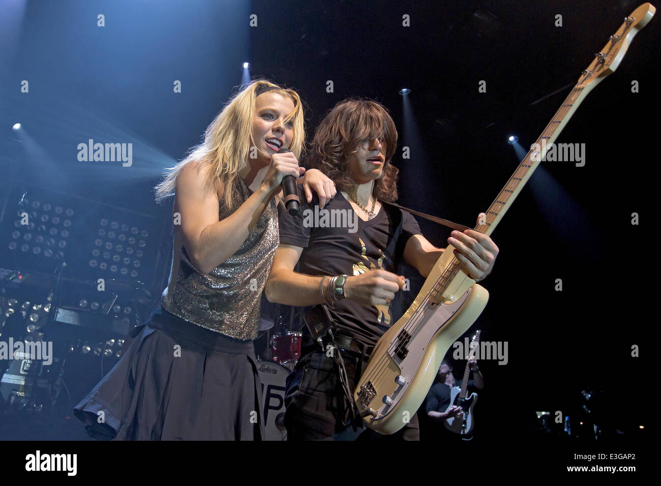 The Band Perry kick off their 'We Are Pioneers' world tour in Sweden ...