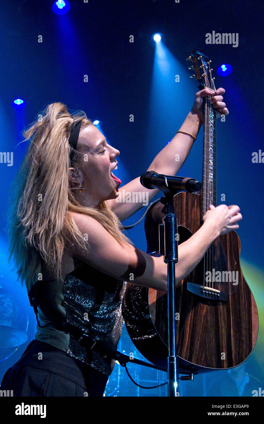 The Band Perry kick off their 'We Are Pioneers' world tour in Sweden ...