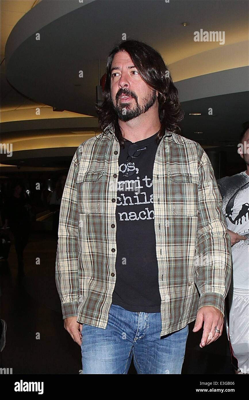 Dave Grohl enjoys being in Los Angeles after leaving LAX , with smiles ...
