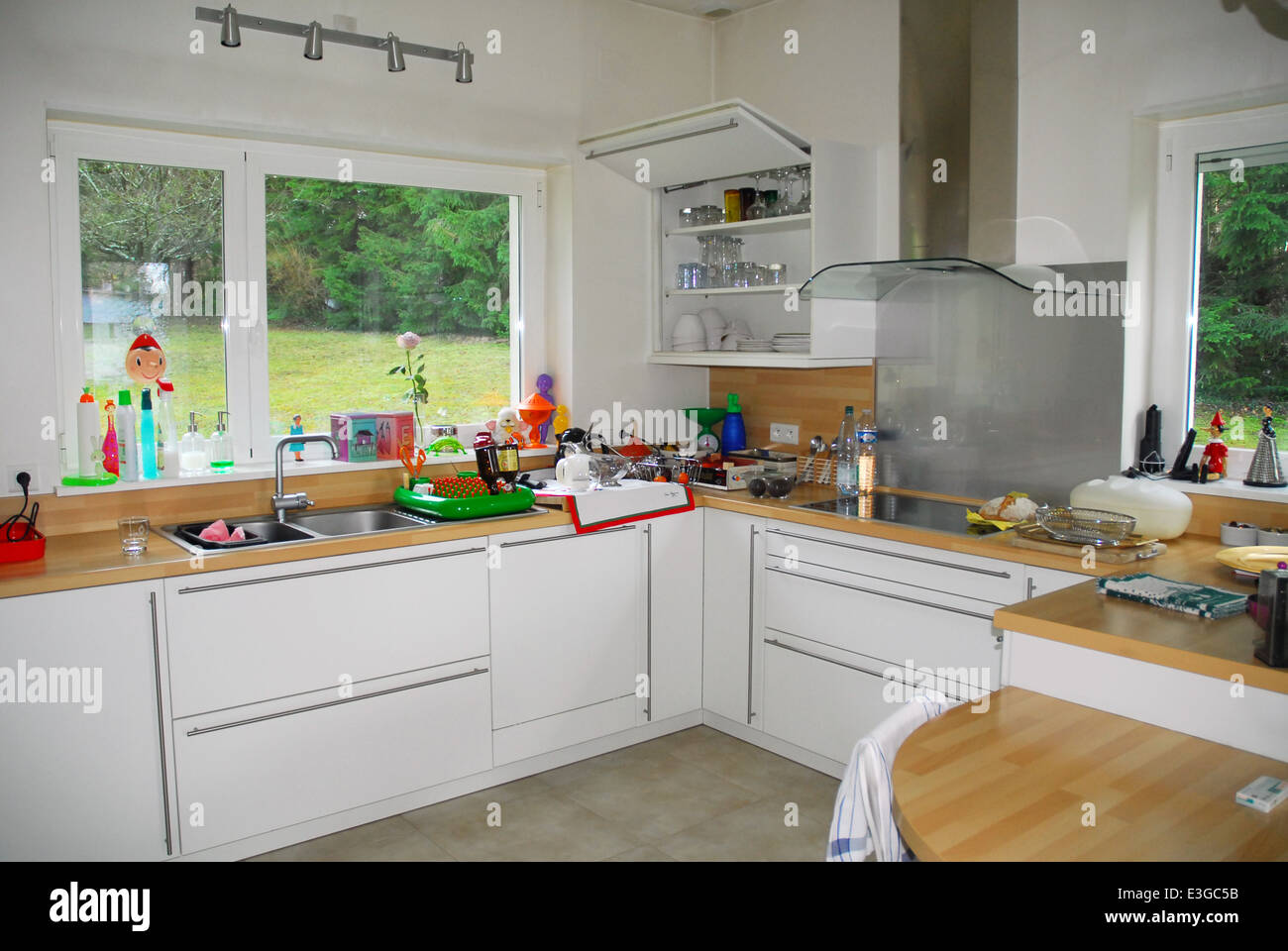 Pylones hi-res stock photography and images - Alamy