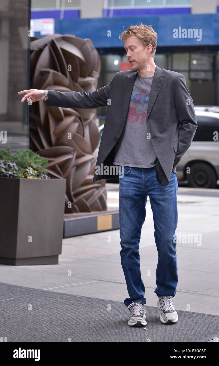 Comedienne Kathy Griffin shopping with boyfriend Randy Bick in ...