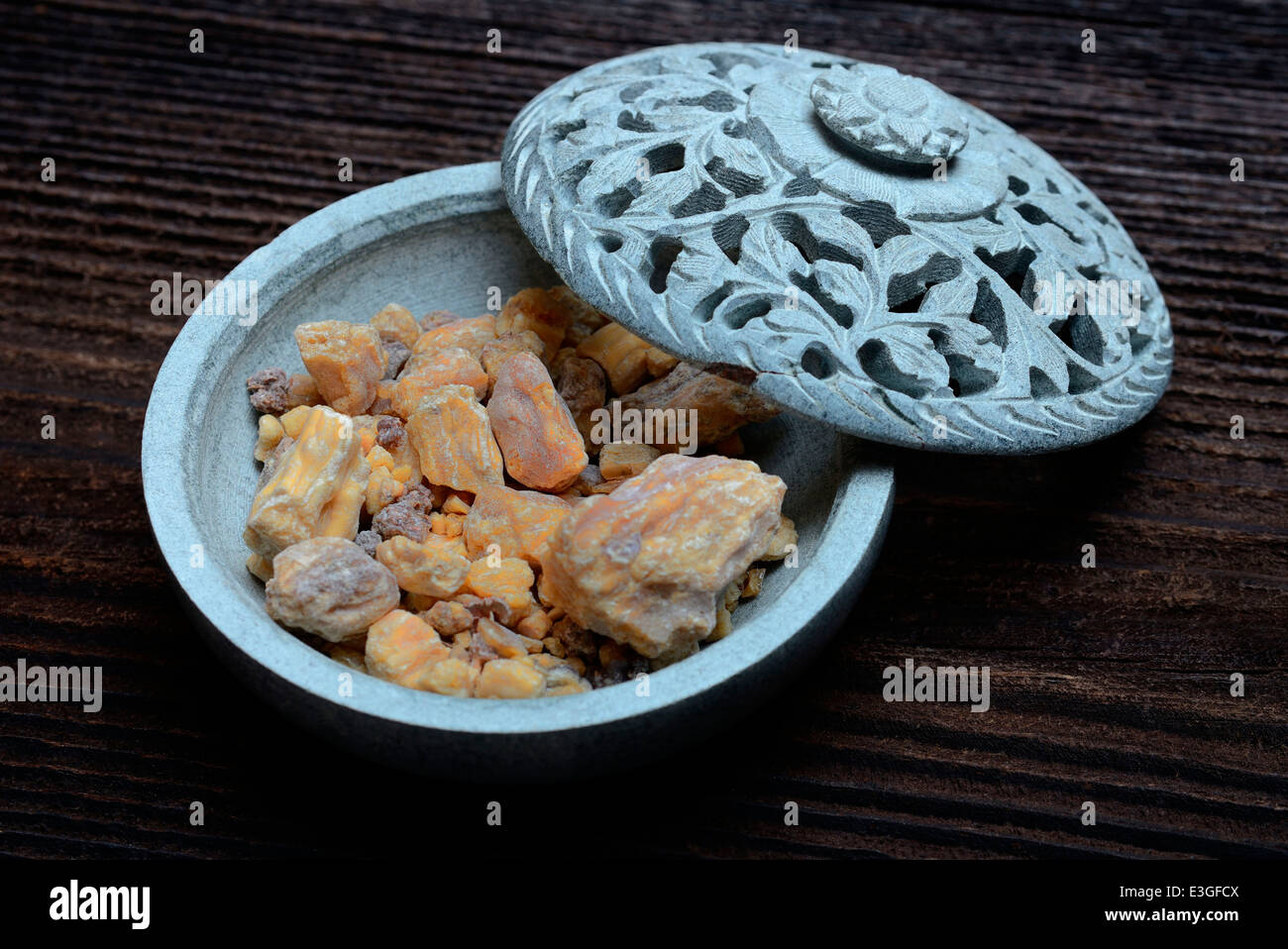 Sal tree resin hi-res stock photography and images - Alamy