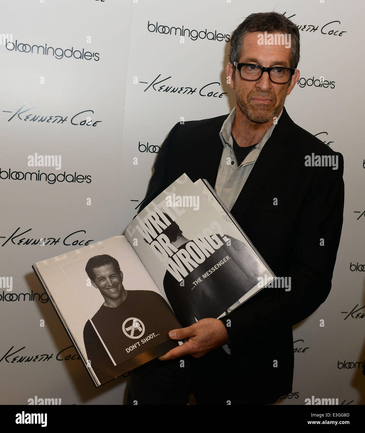 New book production hi-res stock photography and images - Alamy