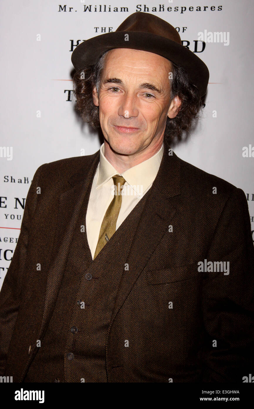 Mark rylance richard iii hi-res stock photography and images - Alamy
