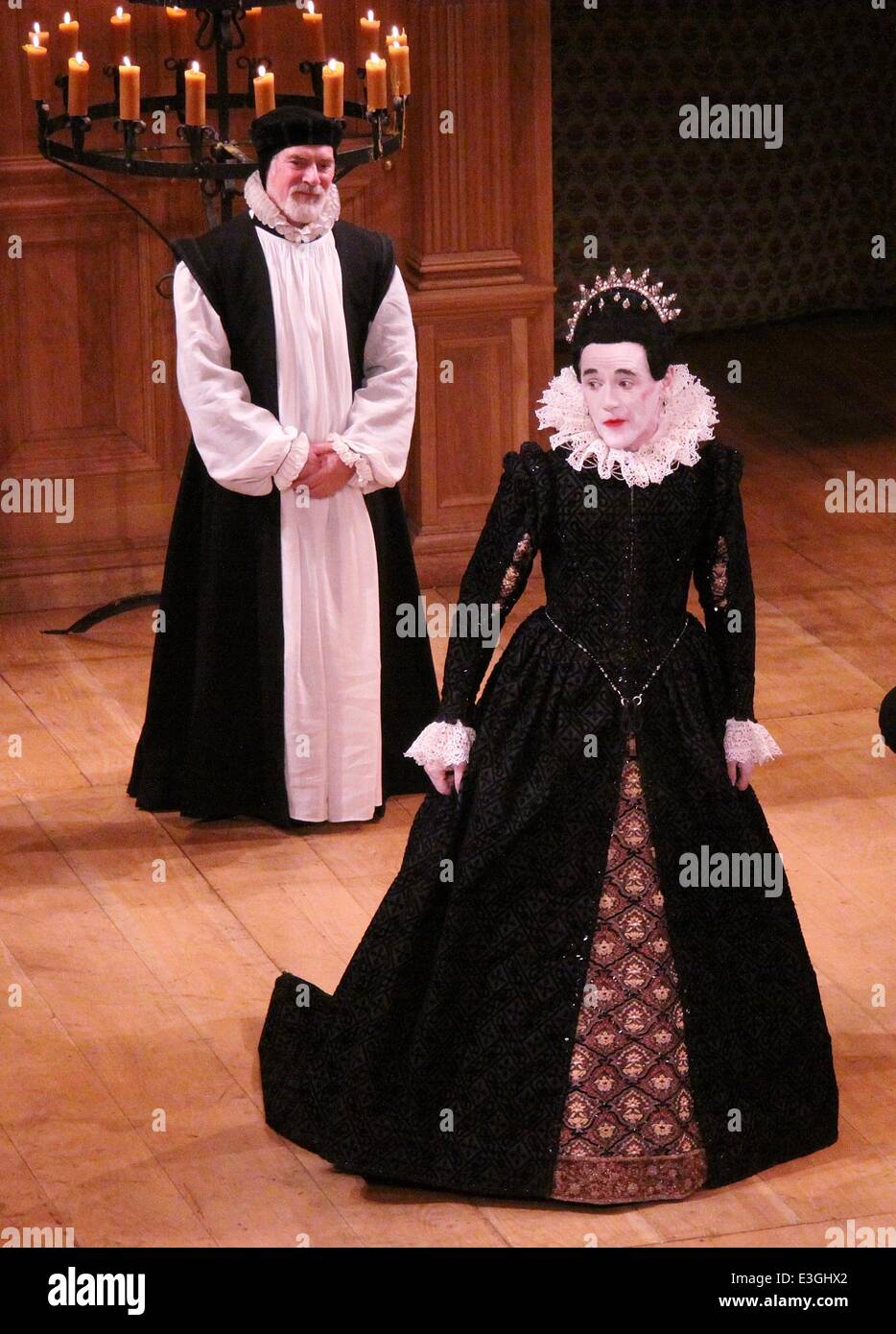 Twelfth night mark rylance hi-res stock photography and images - Alamy