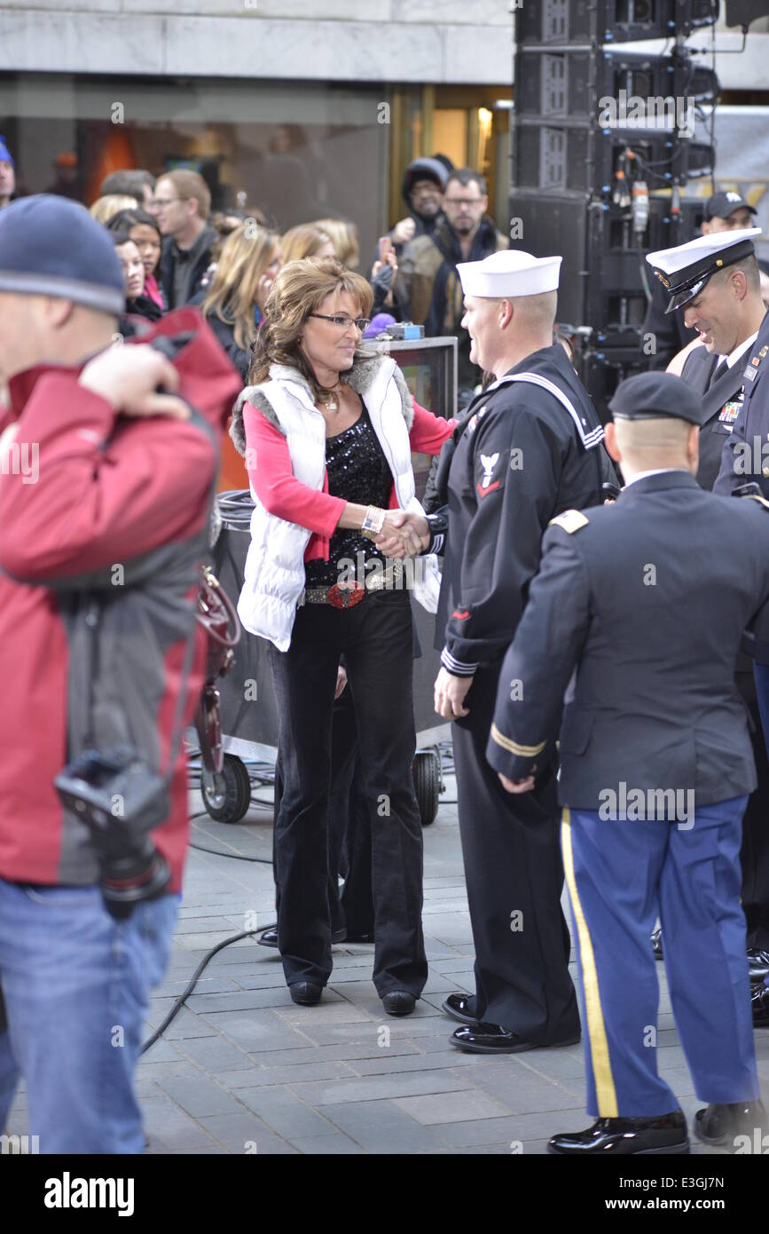 The Today show in New York Featuring: Sarah Palin Where: Manhattan, New ...