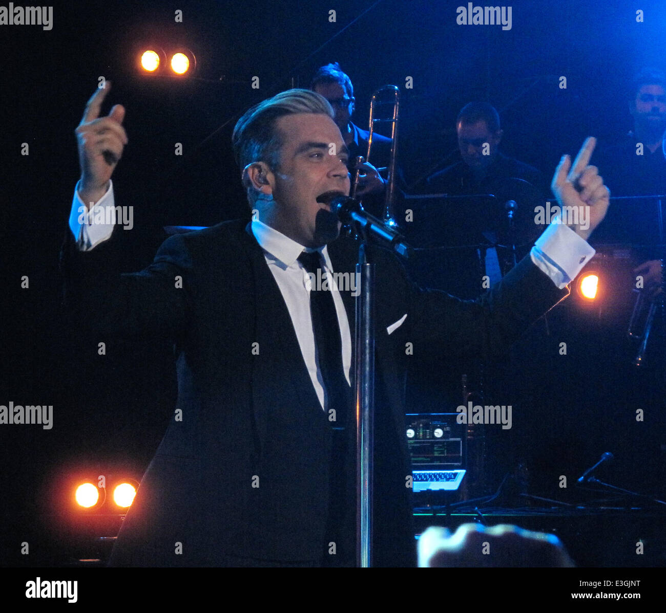 Children in Need Rocks concert at Hammersmith Apollo - Performance ...
