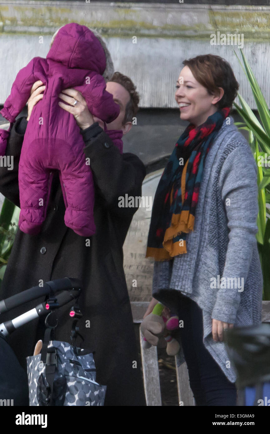 Olivia Colman and Tom Hollander film scenes for the third series of the ...