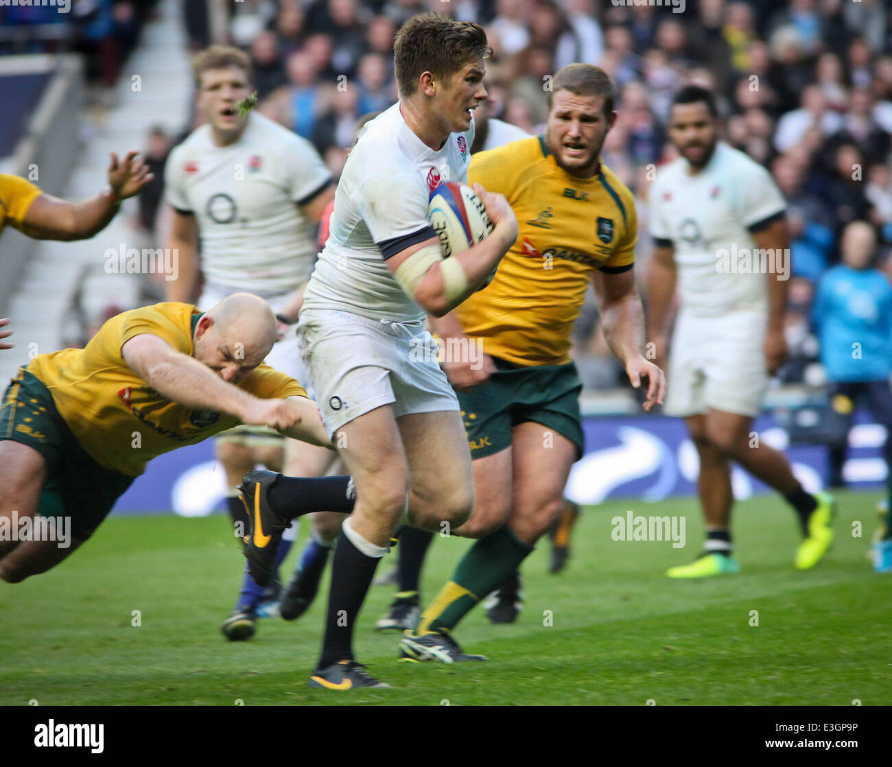 QBE International: England vs. Australia at Twickenham Stadium ...