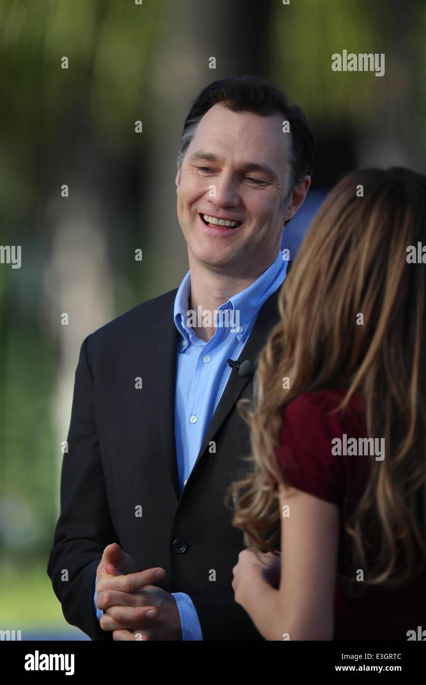 David Morrissey appears on Extra hosted by Maria Menounos. Featuring ...