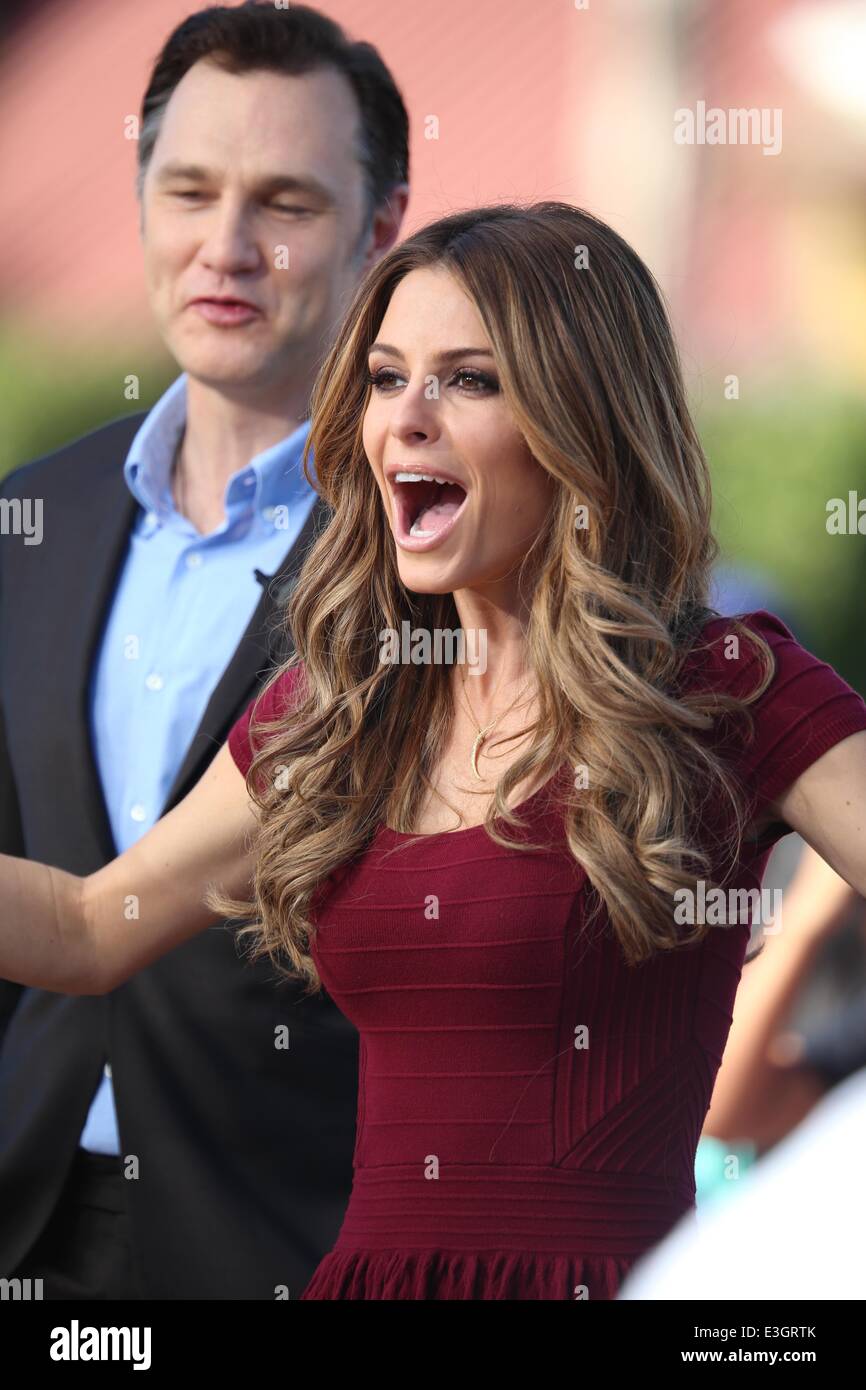 David Morrissey appears on Extra hosted by Maria Menounos. Featuring ...