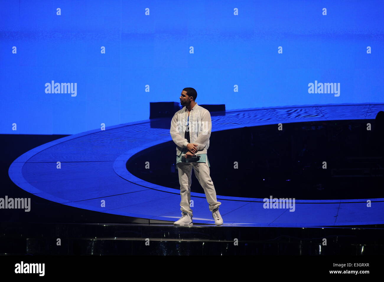 Drake performing live in concert in Orlando Featuring: Drake Where ...