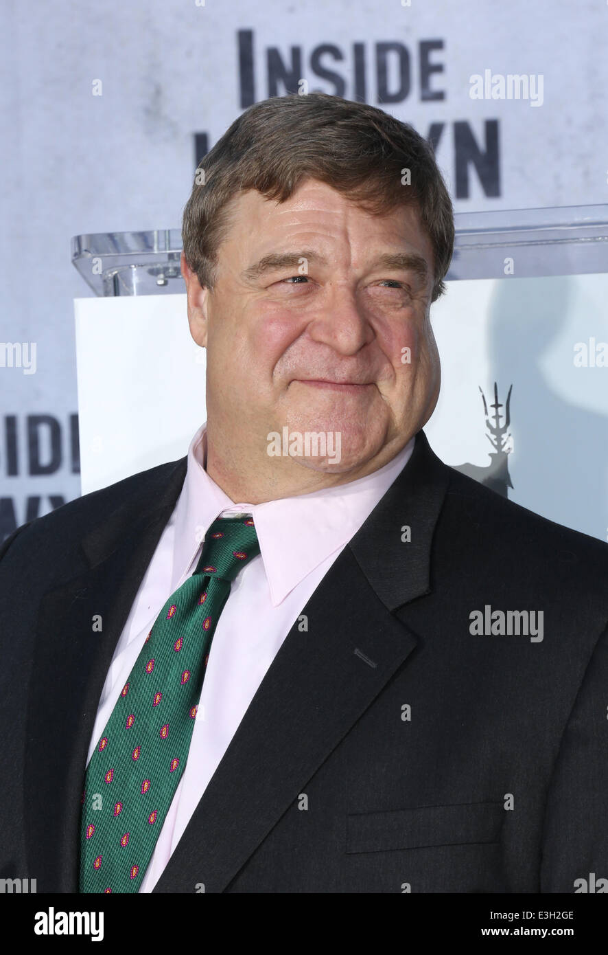John Goodman Hand And Footprint Ceremony At The TCL Chinese Theatre ...