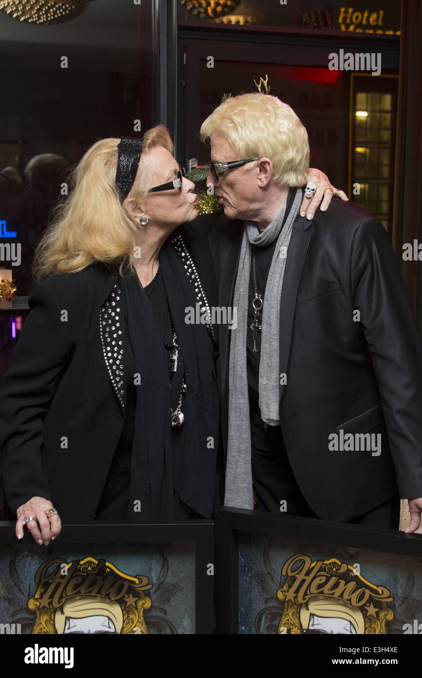 Heino is awarded a platinum record at Schmidt Theater Featuring ...
