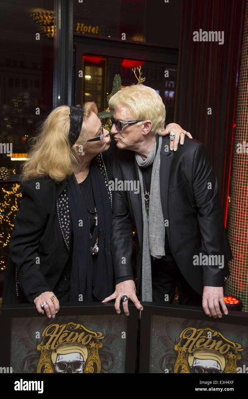 Heino is awarded a platinum record at Schmidt Theater Featuring ...