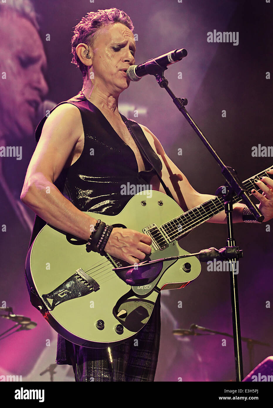 Martin gore 2013 hi-res stock photography and images - Alamy