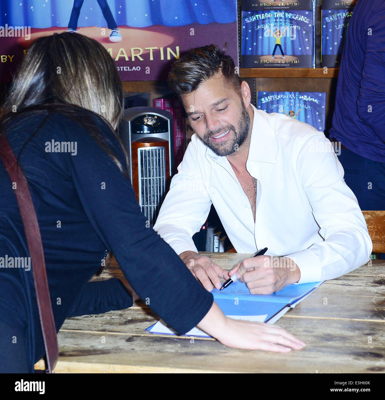 Ricky Martin greets fans and signs copies of his children's book ...