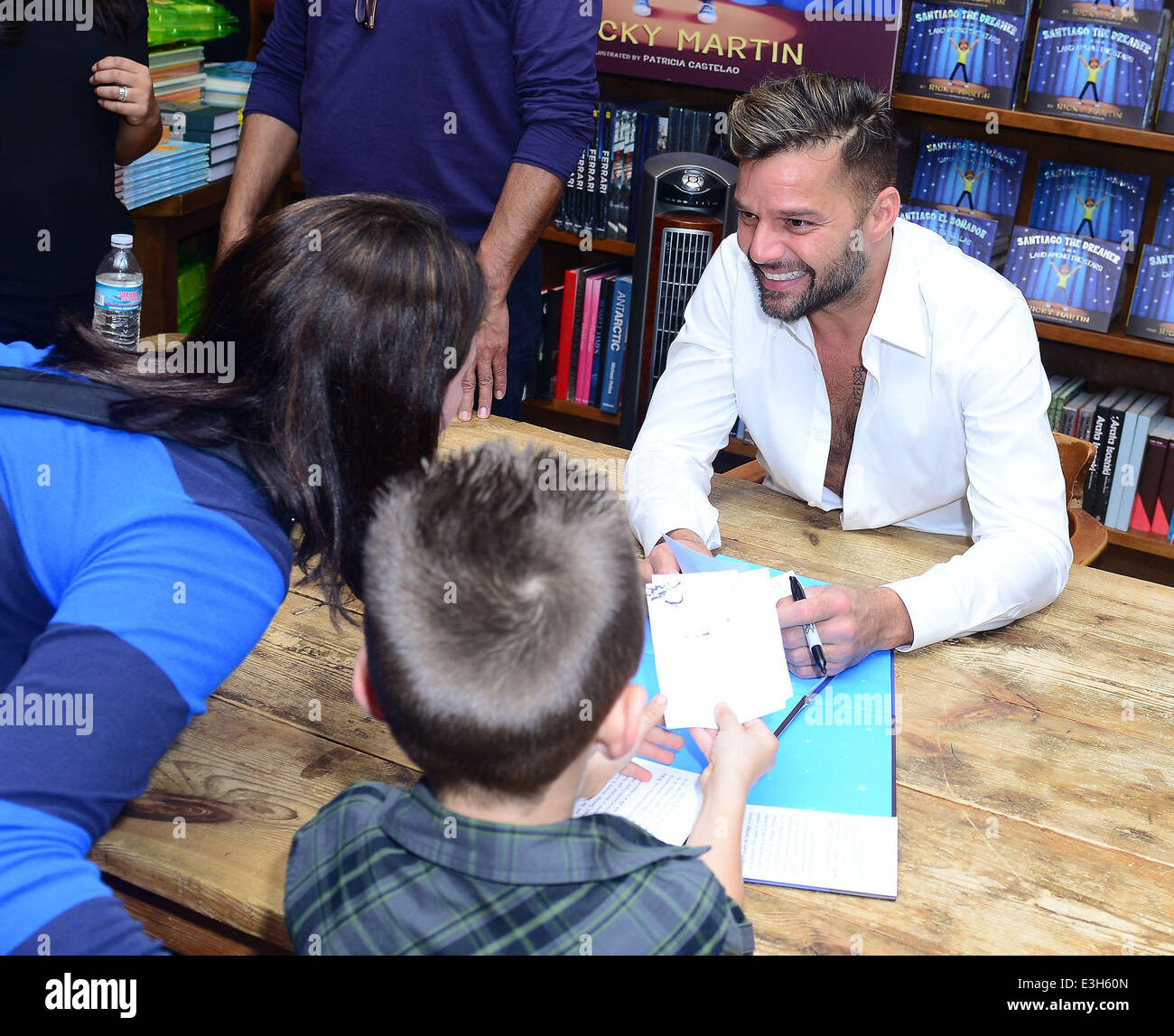 Ricky Martin greets fans and signs copies of his children's book ...