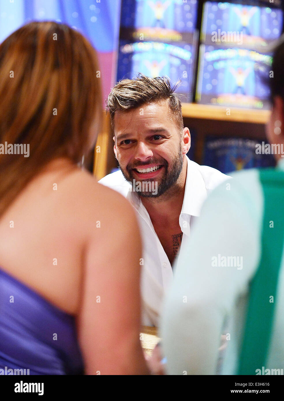 Ricky Martin greets fans and signs copies of his children's book ...