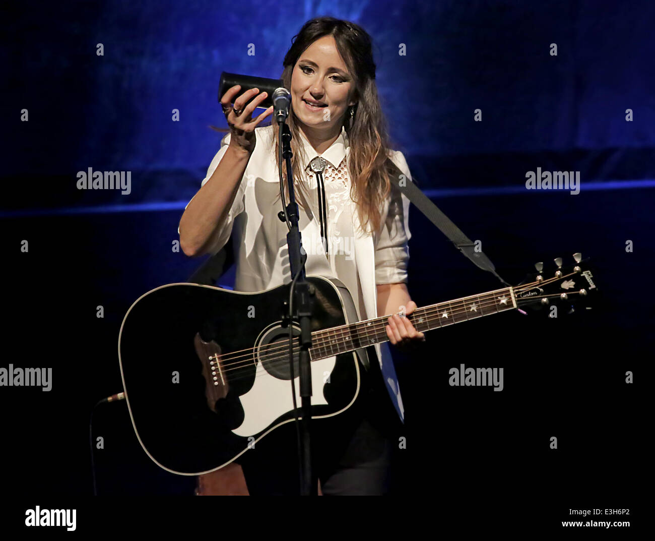 KT Tunstall performs live at the Liverpool Philharmonic Hall Featuring ...