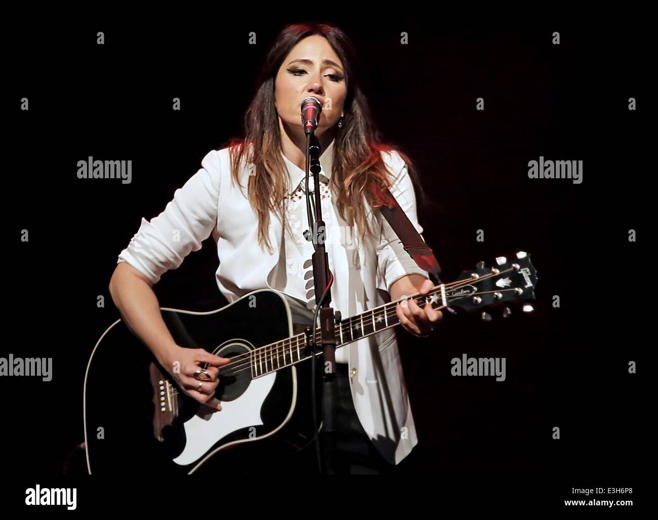 KT Tunstall performs live at the Liverpool Philharmonic Hall Featuring ...