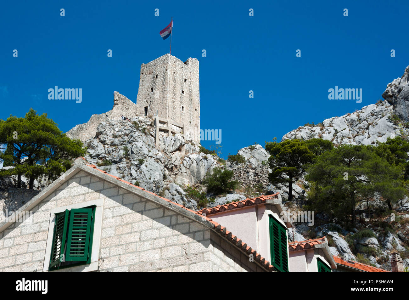 Omis fortress hi-res stock photography and images - Alamy