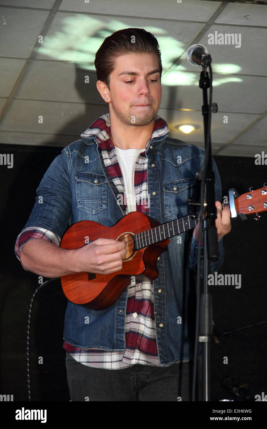 George telfer hi-res stock photography and images - Alamy