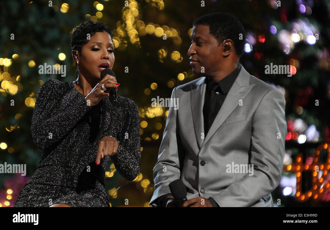11th Annual Christmas Tree Lighting Spectacular at The Grove Ceremony ...