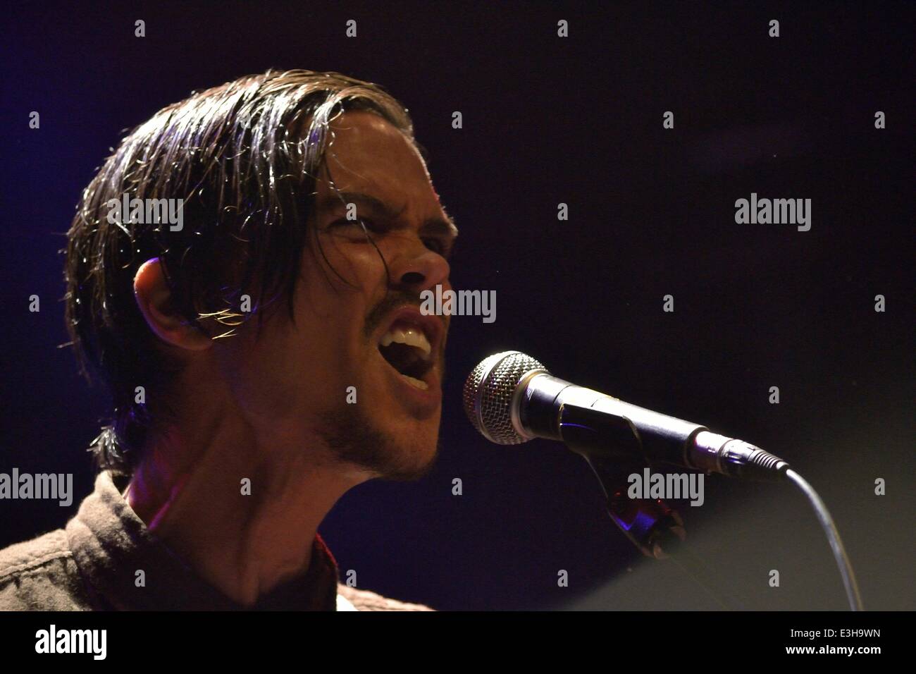 Americain Band from Utah Joshua James supporting The Temperance ...