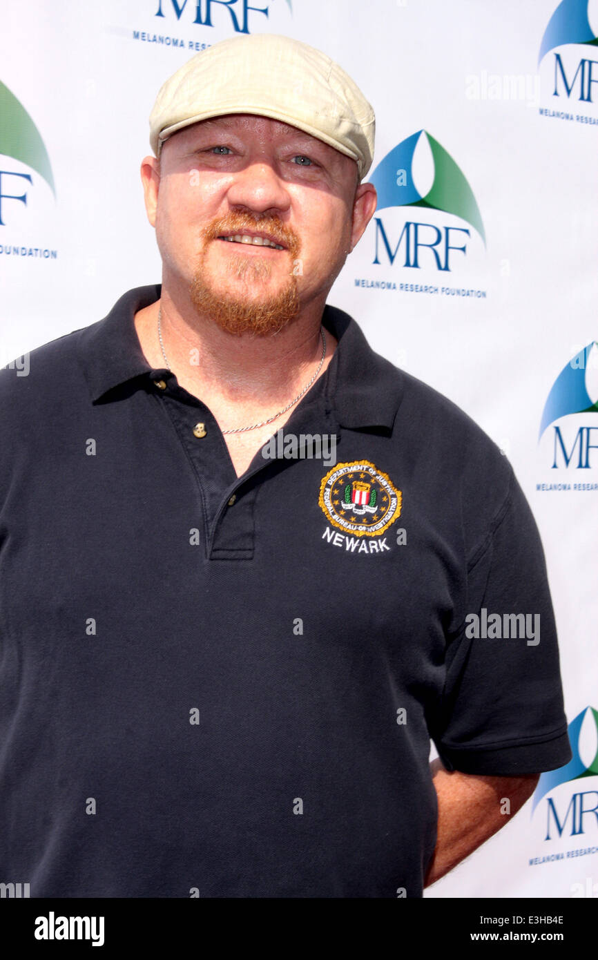 Celebrity Golf Tournament event to benefit the Melanoma Research ...