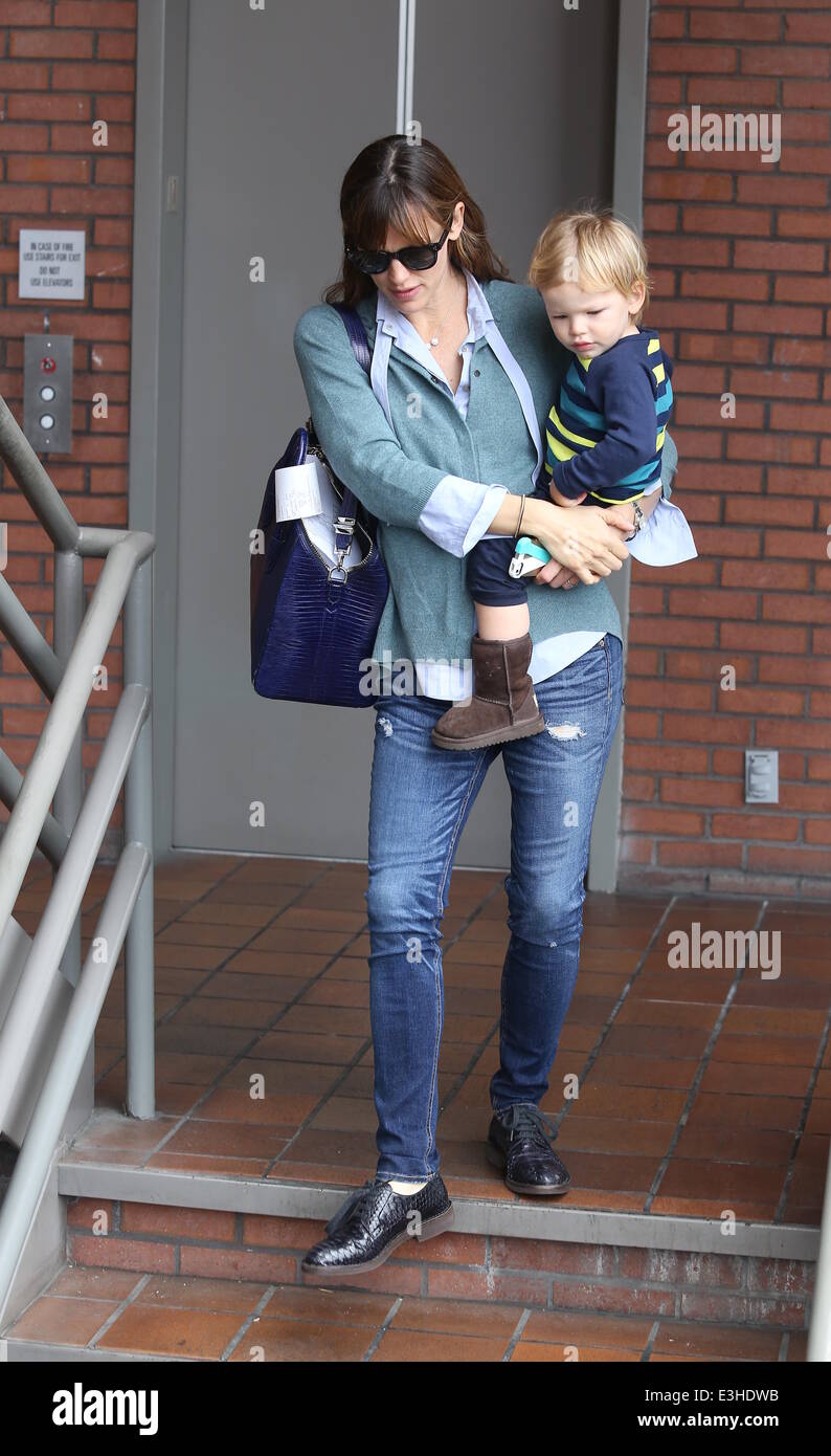 Jennifer Garner and son Samuel out and about in Brentwood Featuring ...