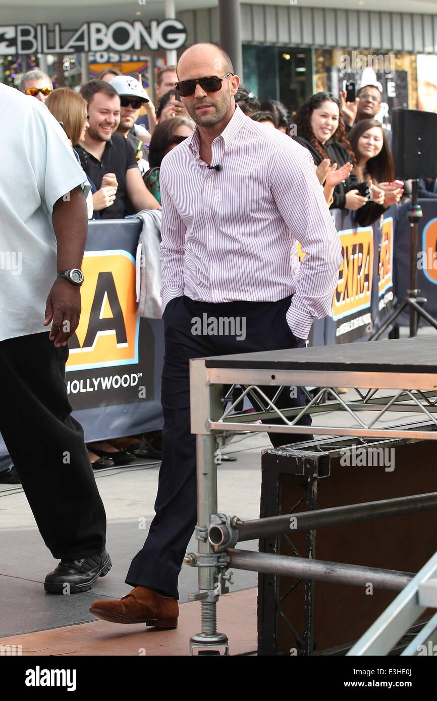 Jason Statham filming Extra with Mario Lopez at Universal City Walk ...