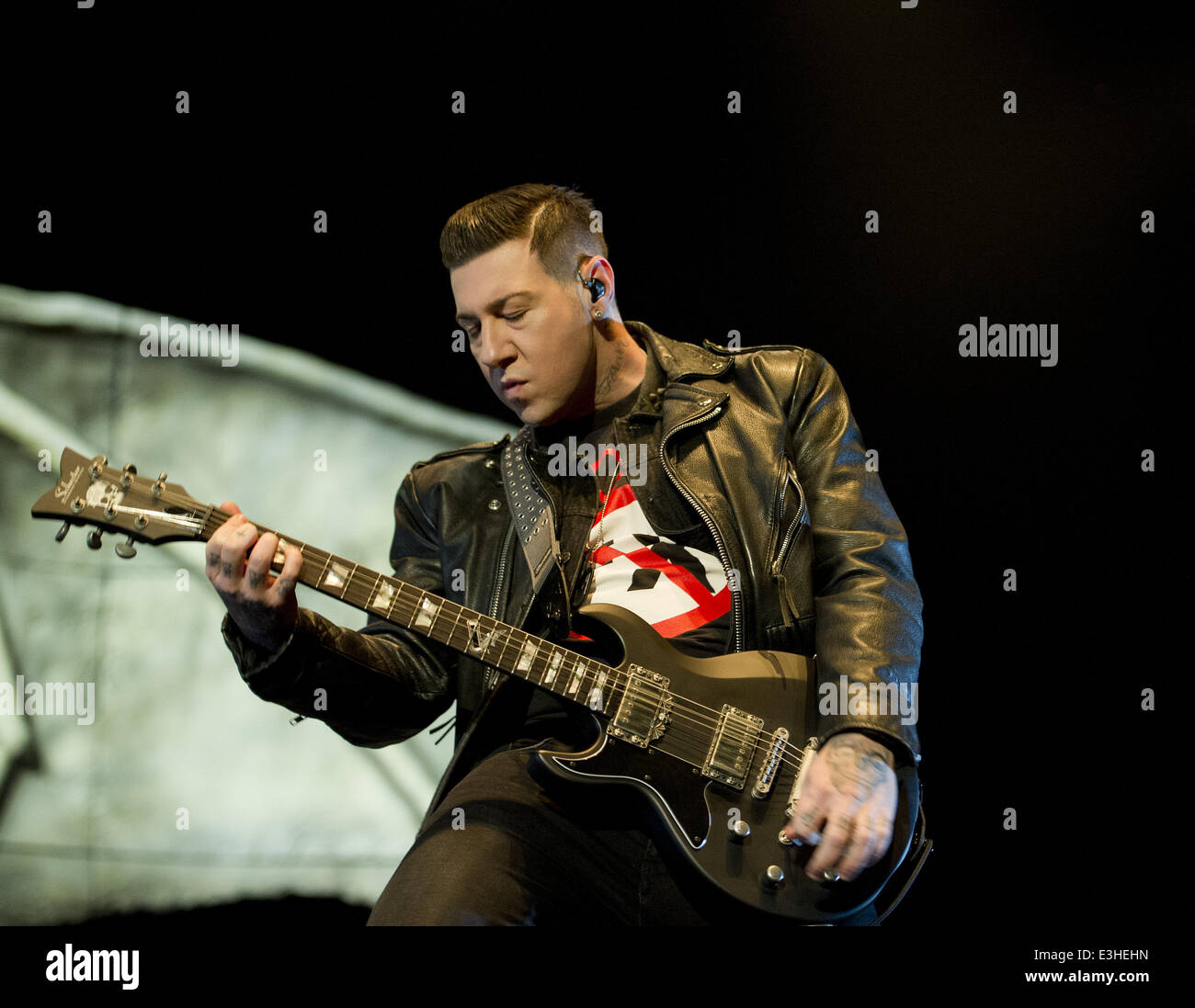 Zacky Vengeance Shirtless