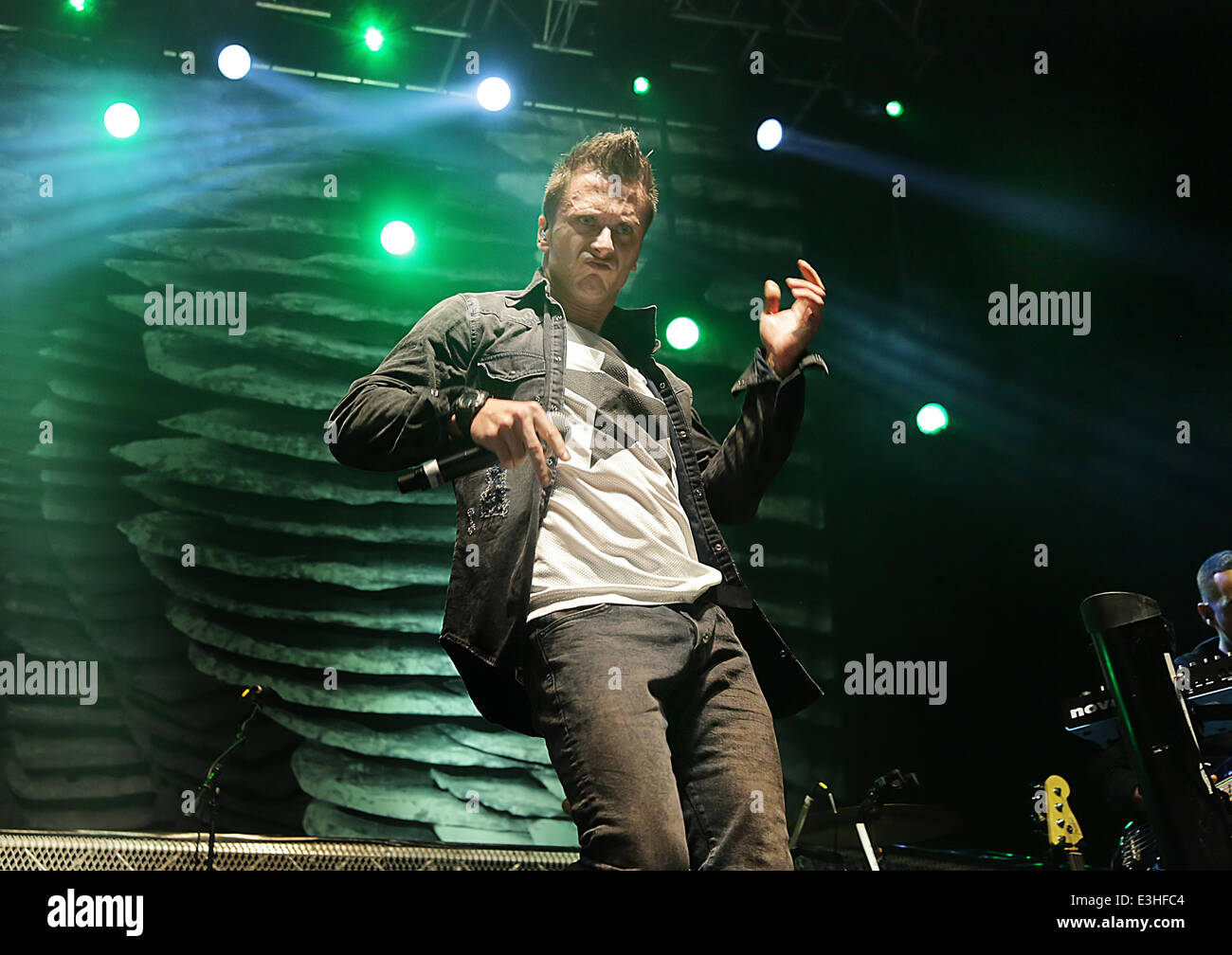 5ive performing in concert at Liverpool Echo Arena Featuring: Ritchie ...