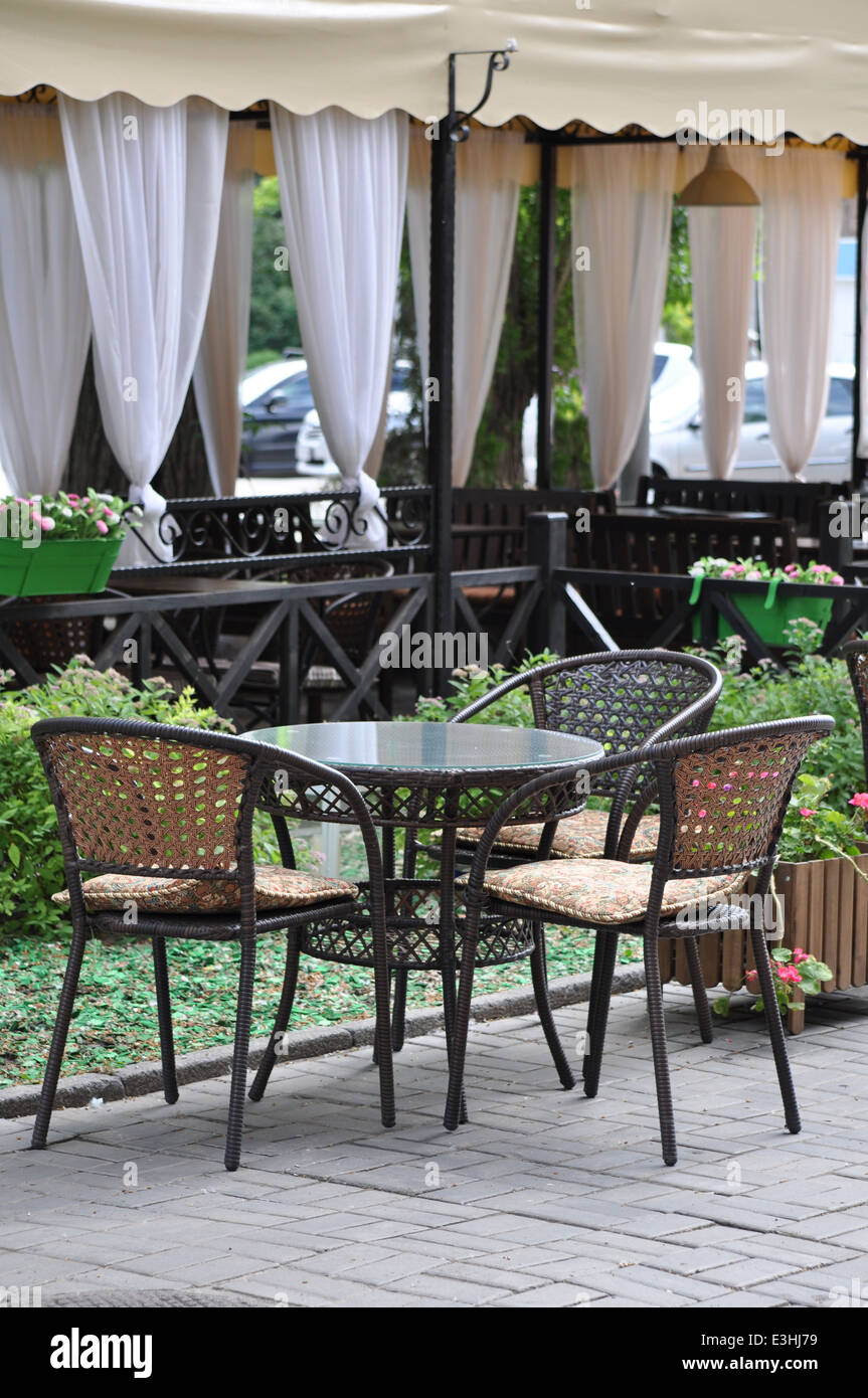 Euro-style cafe terrace Stock Photo - Alamy