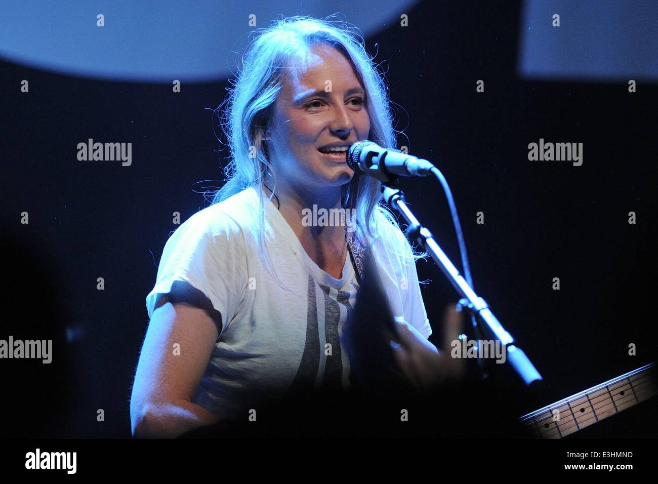 Lissie, aka, Elisabeth Corrin Maurus, performing at Adelaide Music Hall ...