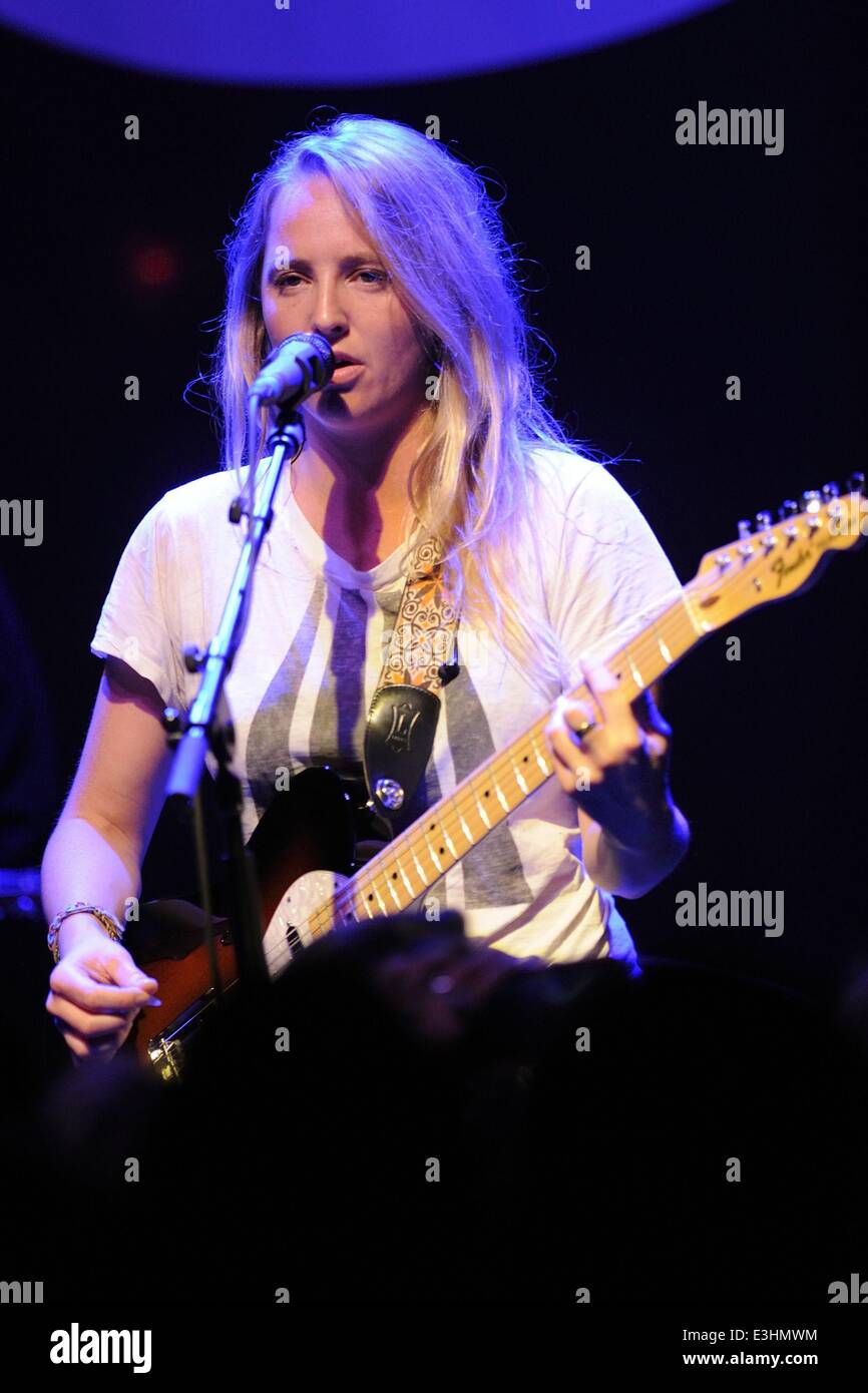 Lissie, aka, Elisabeth Corrin Maurus, performing at Adelaide Music Hall ...